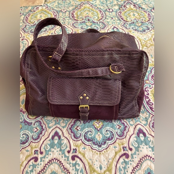 Elizabeth Arden | Bags | Elizabeth Arden Elegant Purple Weekender Bag ...